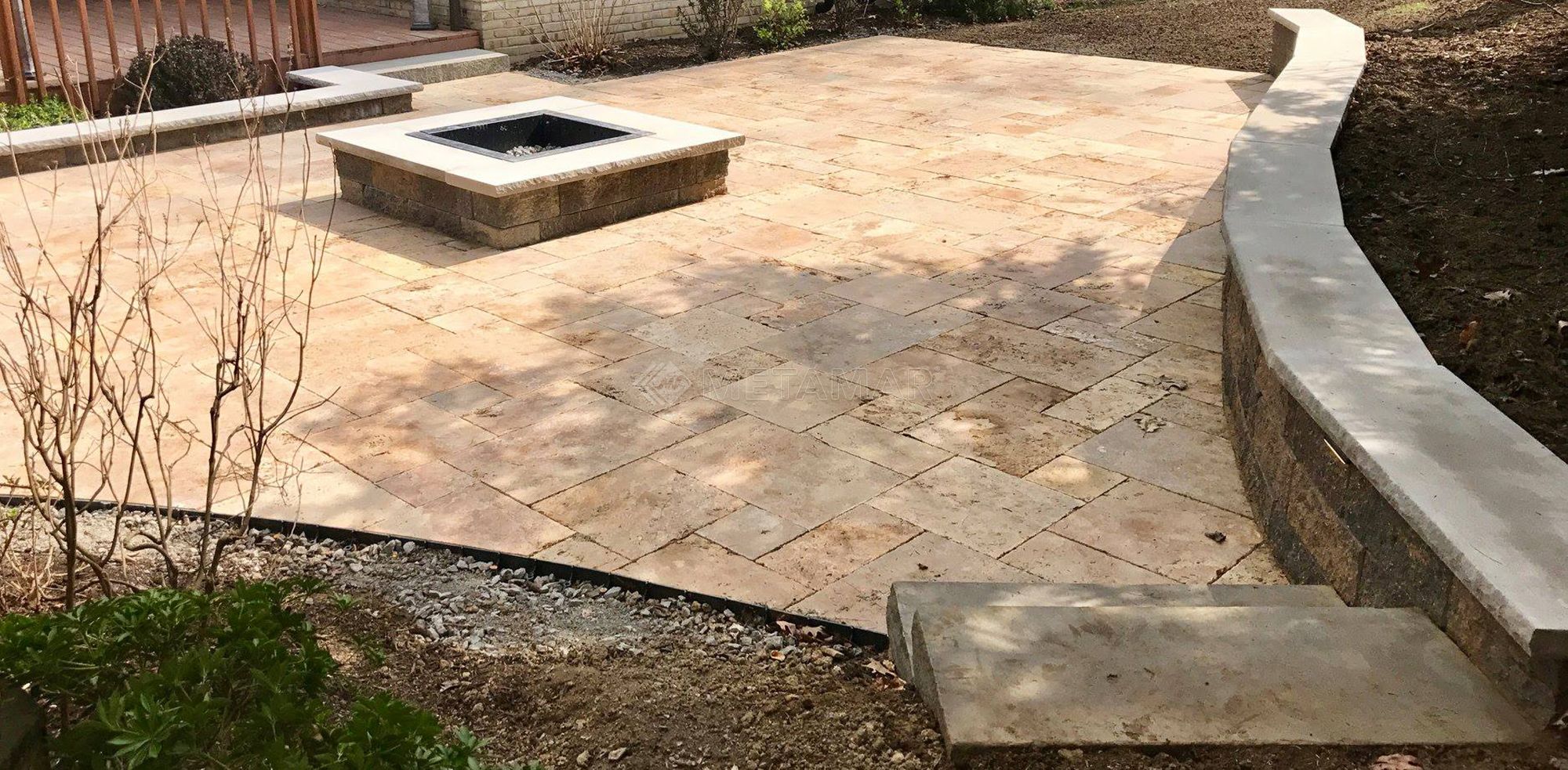Kona Travertine CC Travertine Paver - Metamar Marble