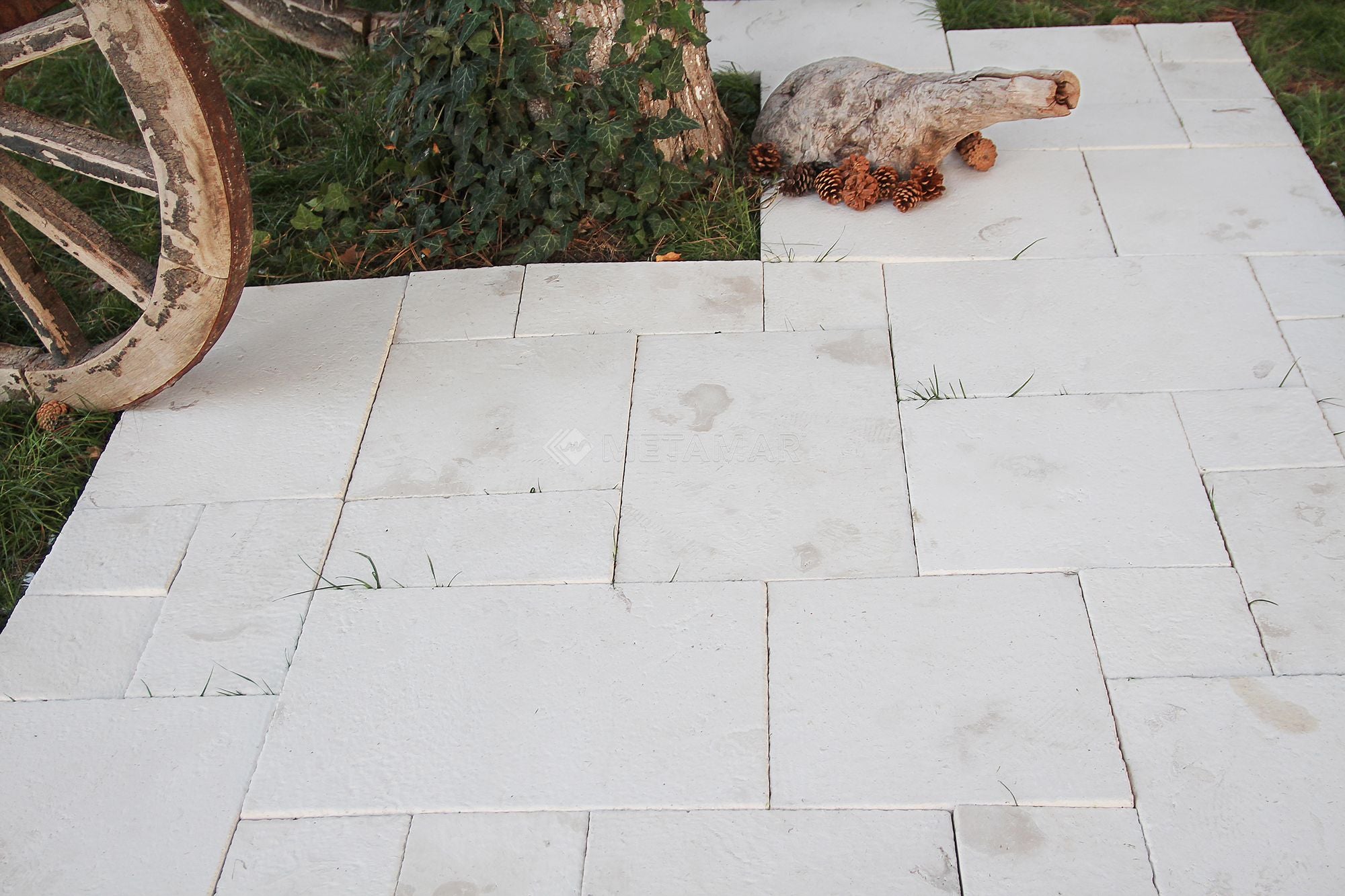 La Perla Limestone Paver - Metamar Marble